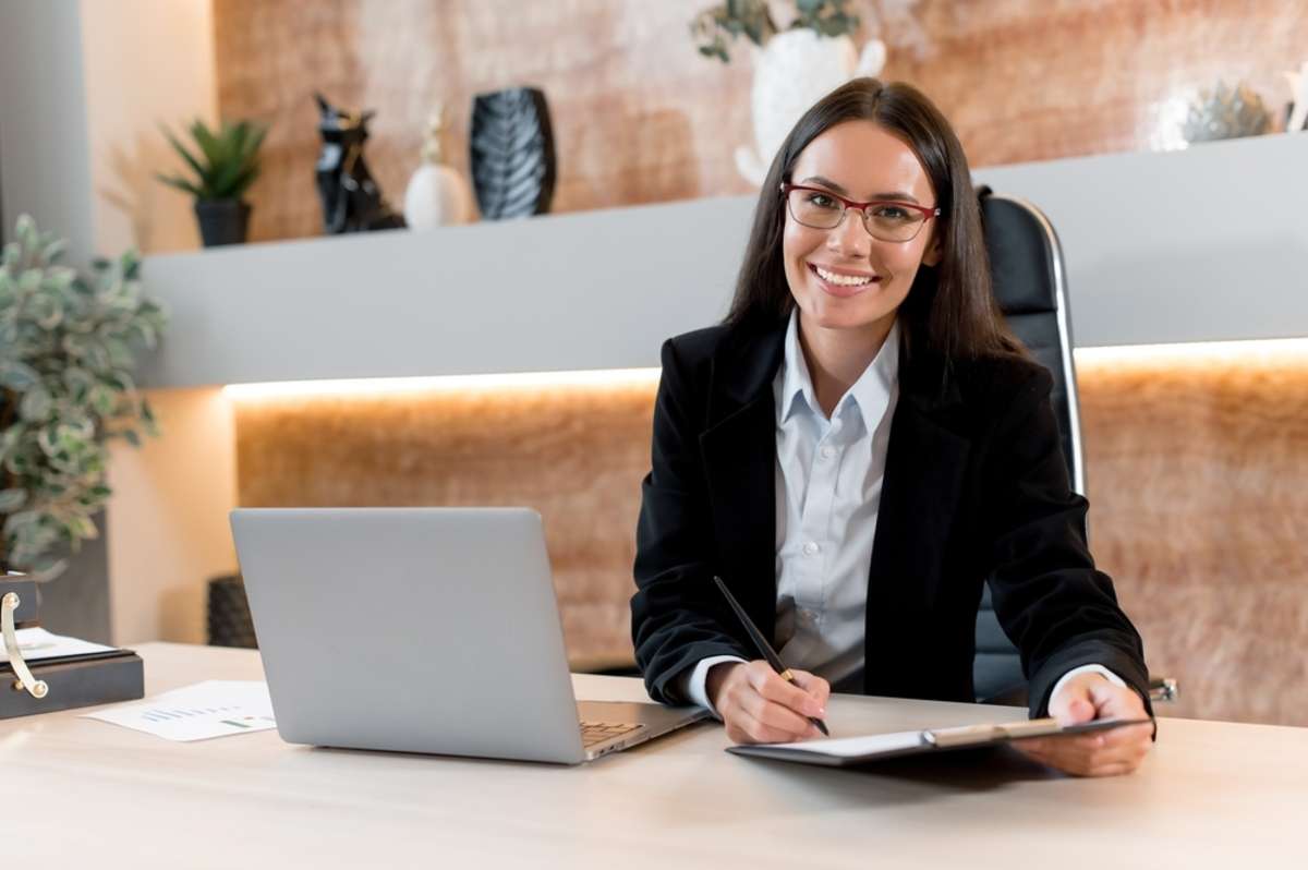 Unlocking the Benefits of a Virtual Real Estate Agent